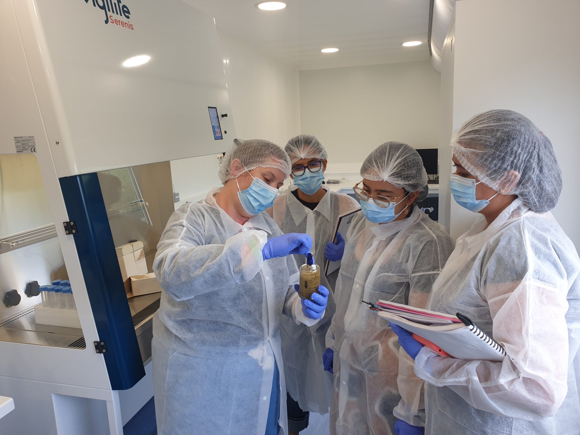 Installation in Colombia of the first mobile environmental DNA ...