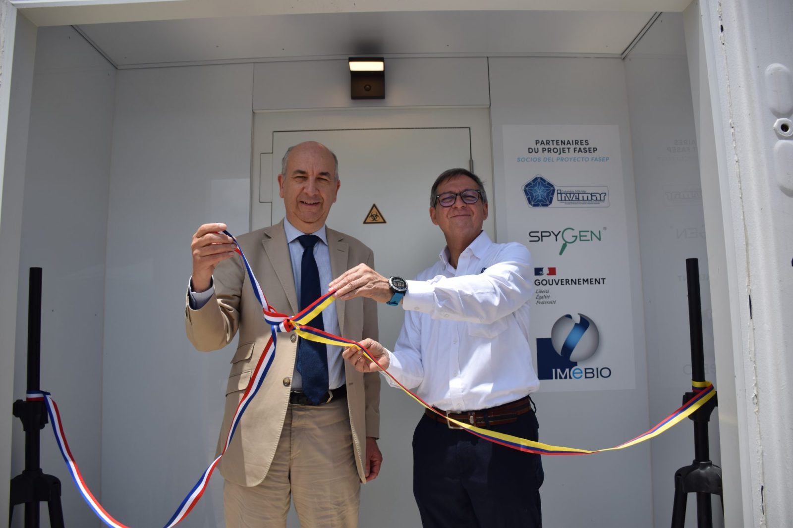 Installation in Colombia of the first mobile environmental DNA ...